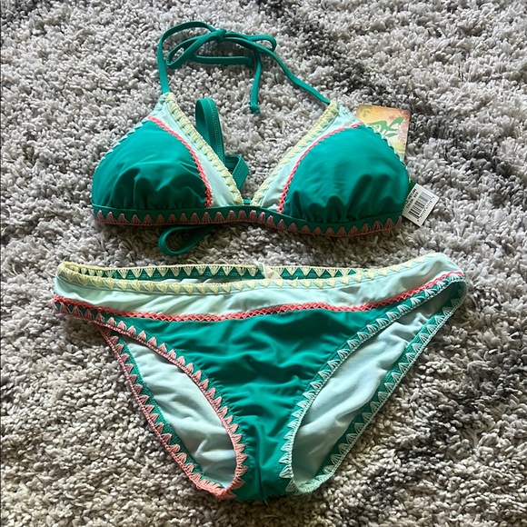 Hobie | Swim | Nwt Hobie Triangle Bikini Set | Poshmark